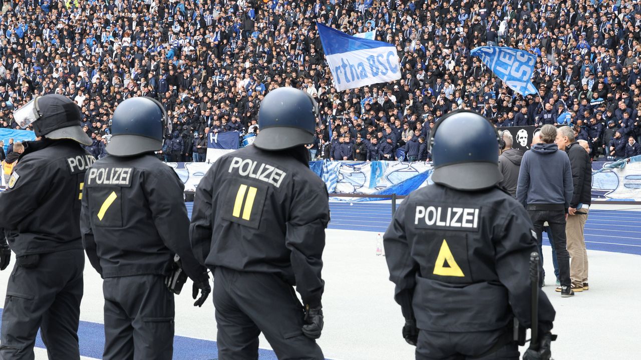 Hertha-Anhänger attackieren Fans von Dynamo