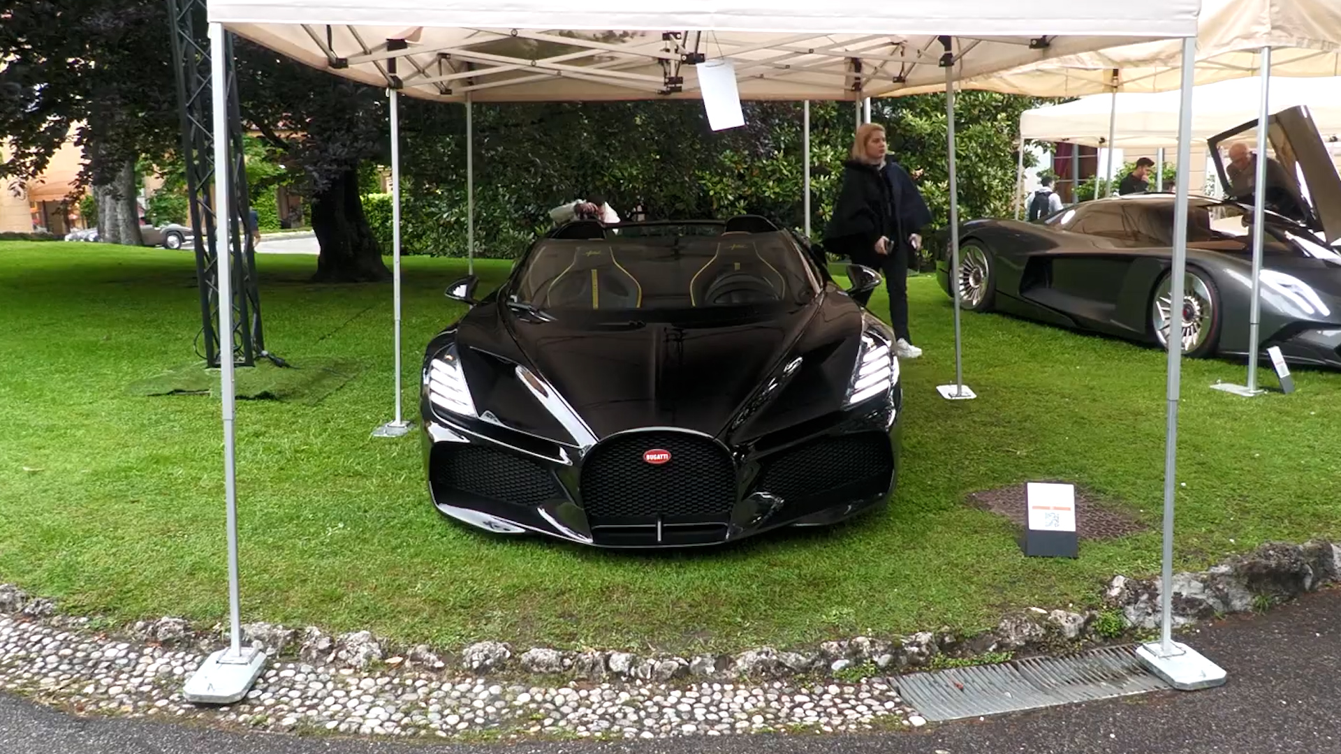 Bugatti Mistral In The Rain At Villa D’Este