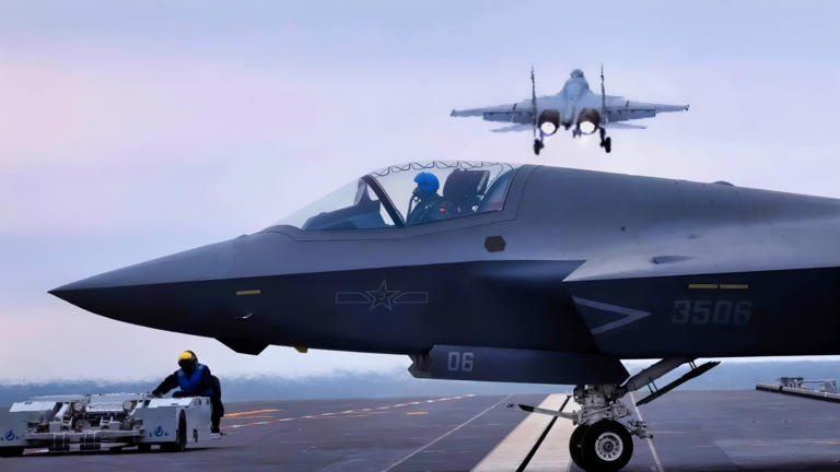 3 Navy Ohio-class SSGN missile submarines surfaced as a warning to China