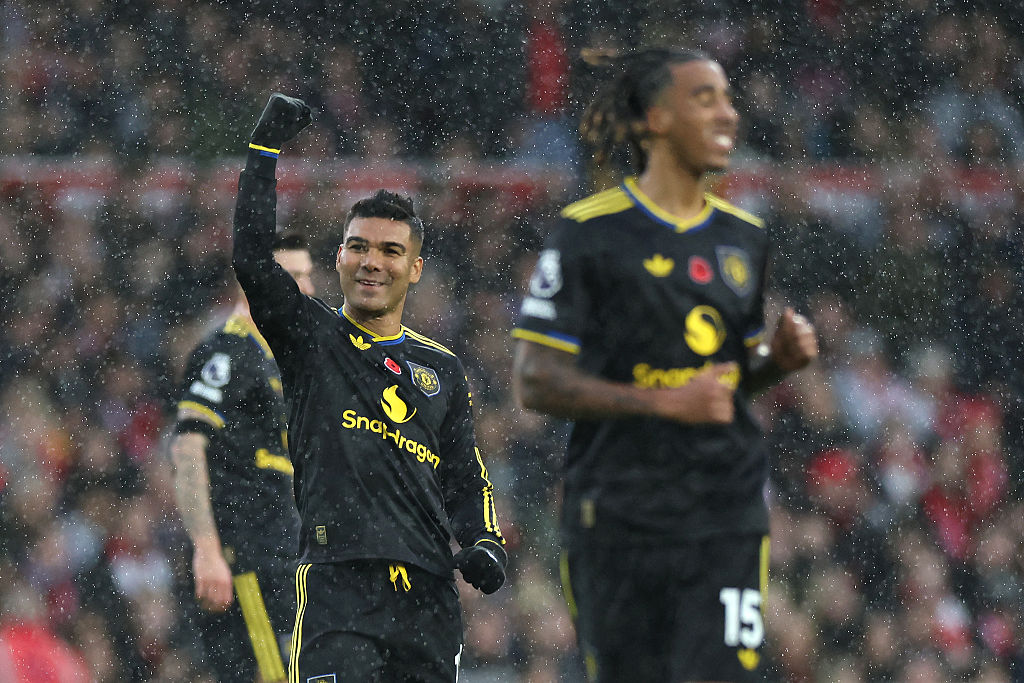 Nottingham Forest 2-2 Man United: Amad's late volley earns draw - LIVE