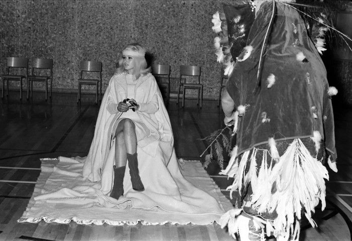 This Day in History, 1966: Sex symbol Jayne Mansfield goes wild in ...