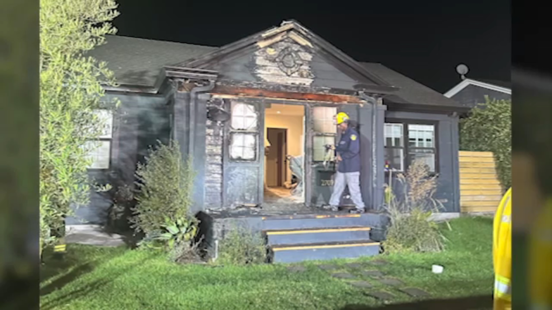 Family in West Adams says their front door was set on fire in middle of ...