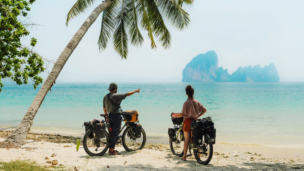 I cycled through Asia's hidden gems 🚴‍♀️