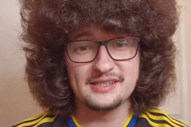 Man Utd wally just 90 minutes from haircut and he's got Michael Carrick ...