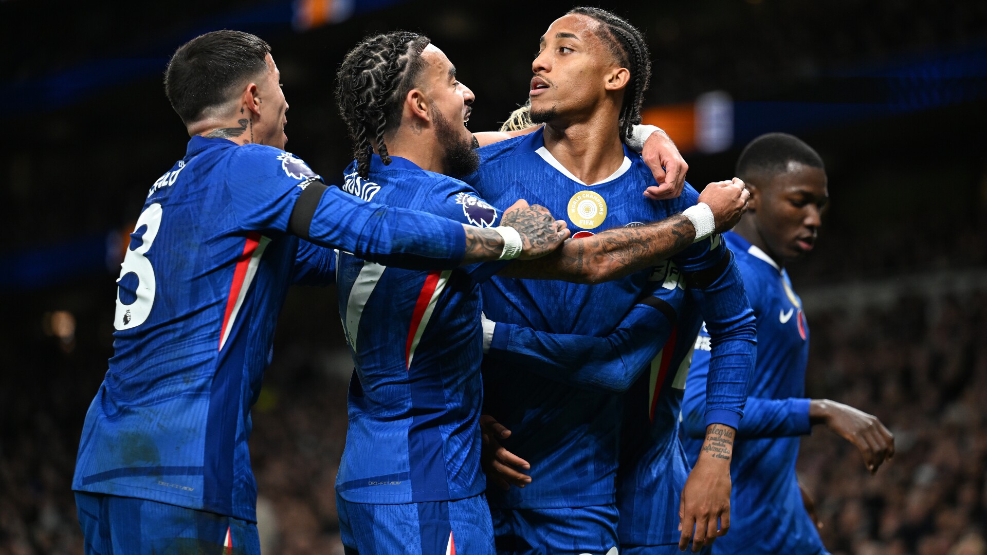 Tottenham Hotspur 0-1 Chelsea: Blues coast past pitiful Spurs