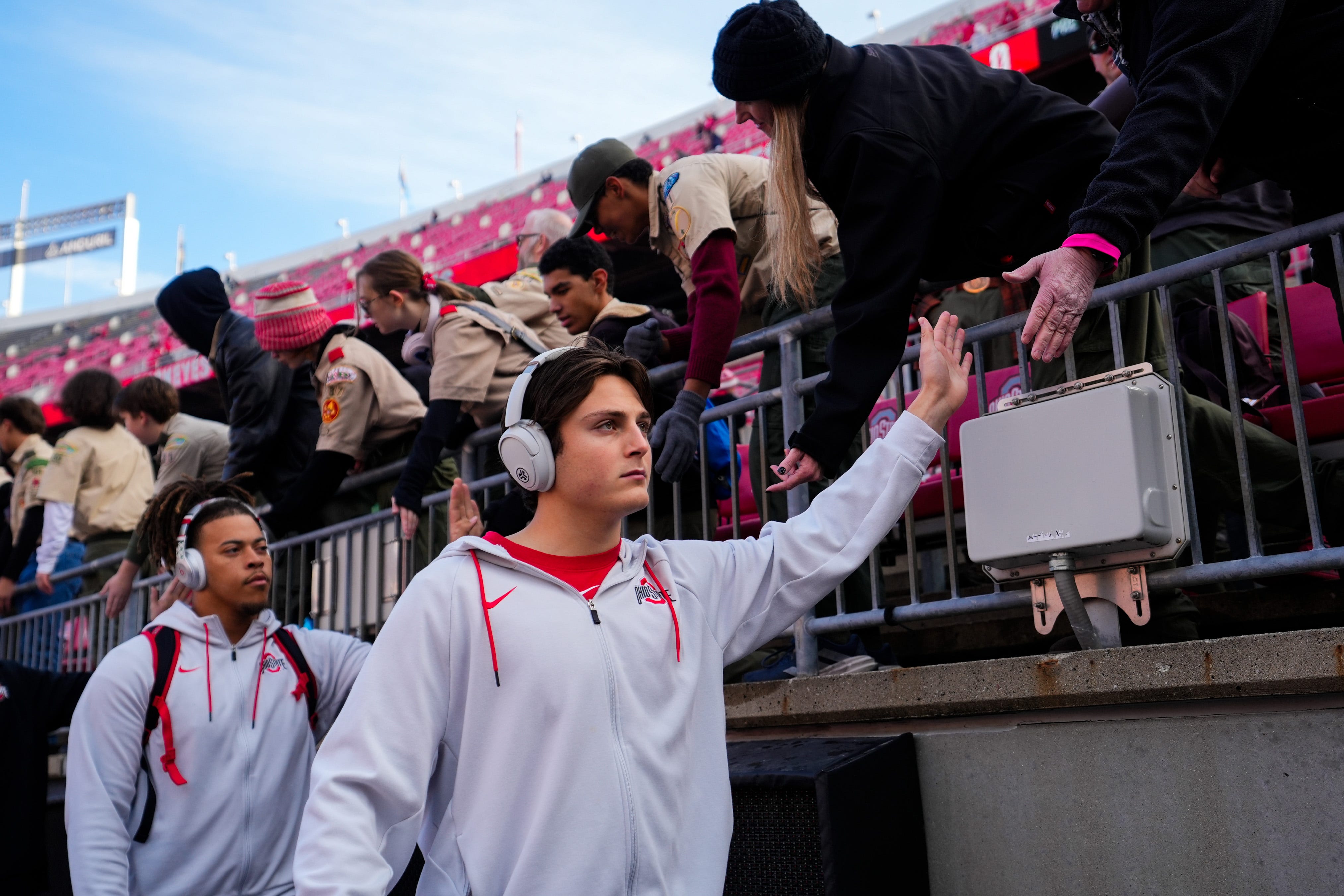 Former Notre Dame quarterback Brady Quinn urges to hop on Julian Sayin ...