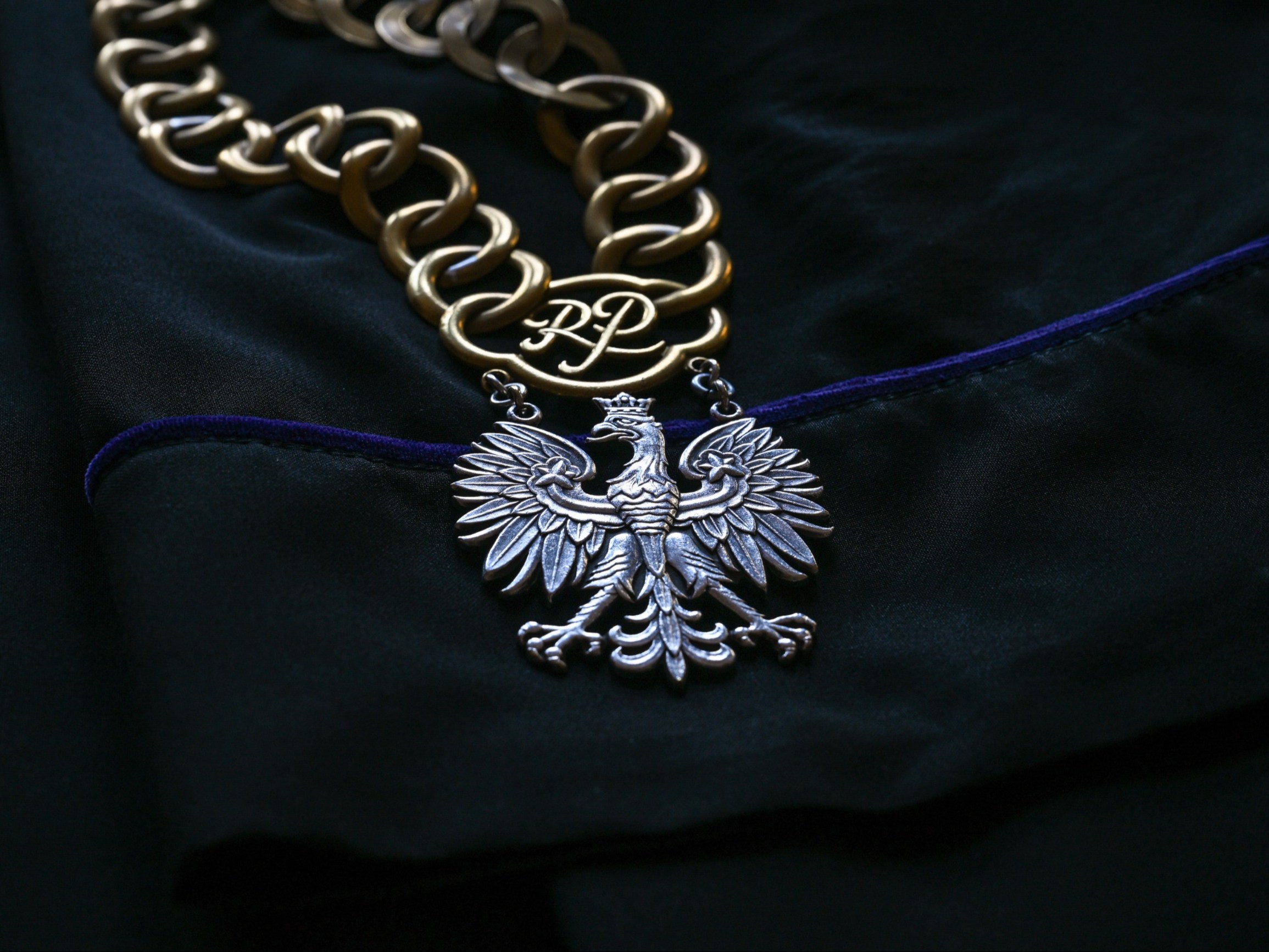 Politico o chaosie wokół rozwodów. "Rozwiedzeni nie wiedzą, czy są ...