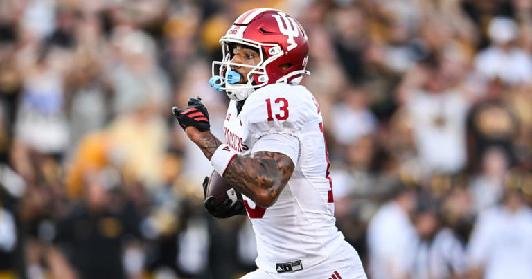 Elijah Sarratt injury update: CBS broadcast gives concerning news on ...