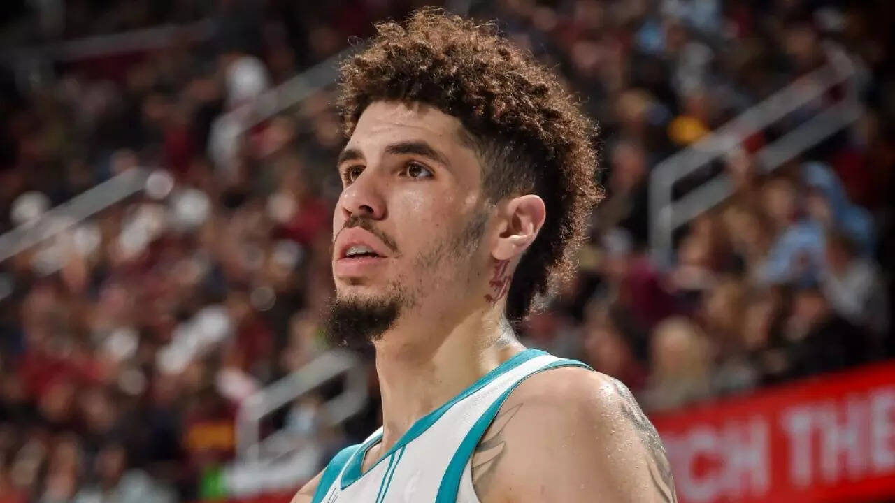 Is LaMelo Ball playing tonight vs the Minnesota Timberwolves? Latest ...