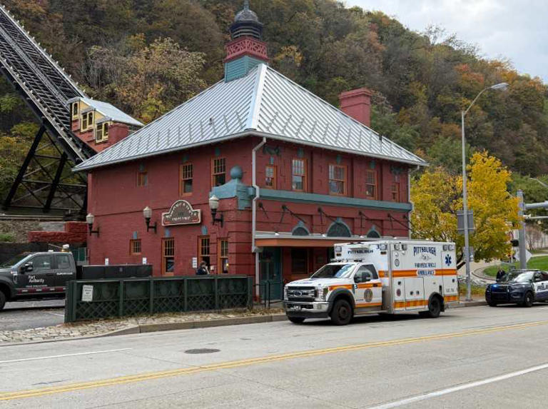 Passengers rescued from Mon Incline cars hours after being stuck on tracks
