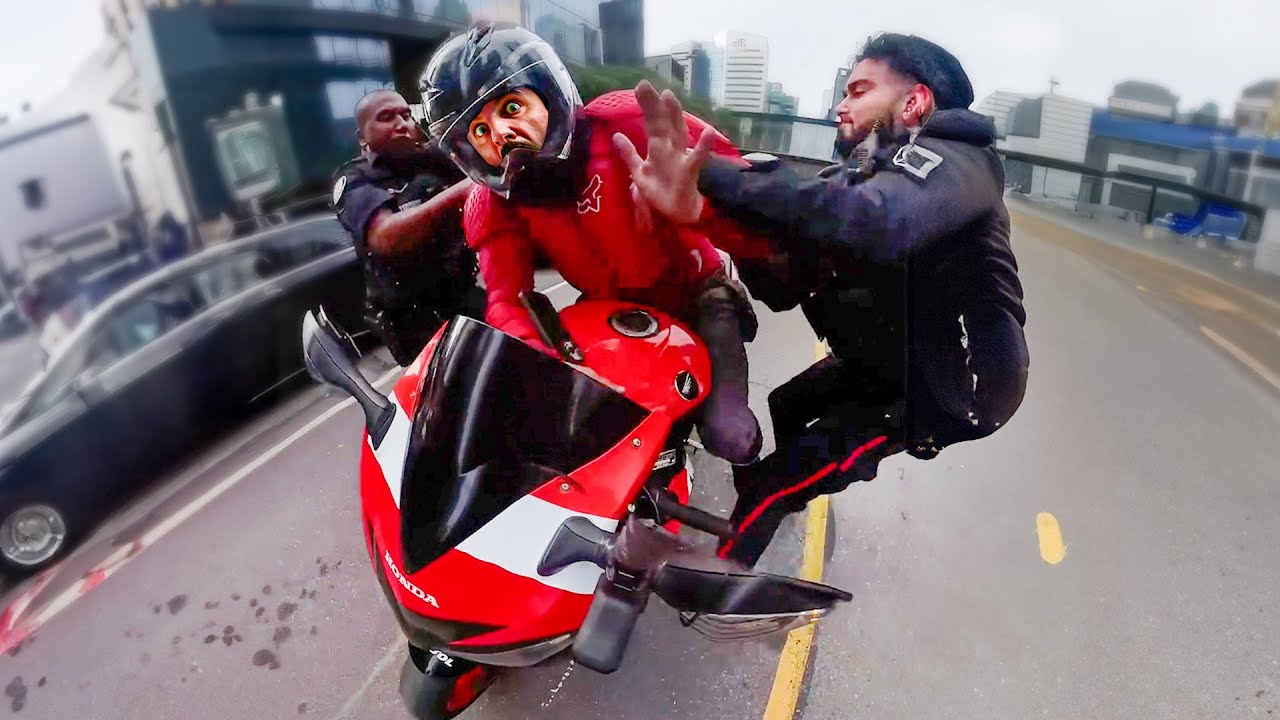 Cops vs bikers - angry & cool police in action
