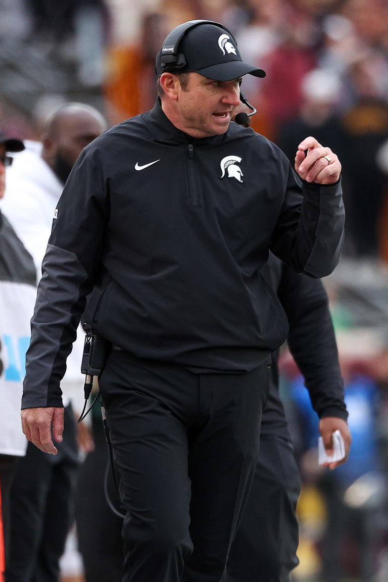Jonathan Smith record after NCAA punishment for Michigan State football