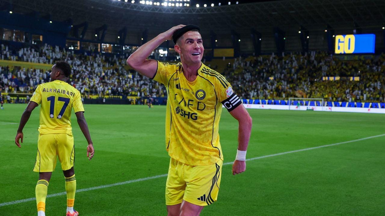 Ronaldo, em 2025, chega aos 40 golos aos 40 anos