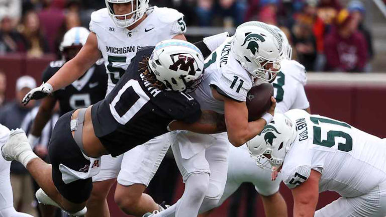Michigan State Sees Game Slip Away at Minnesota in OT, 23-20