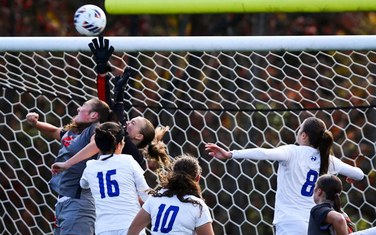 Nazareth girls soccer beats Parkland for program’s 1st District 11 ...