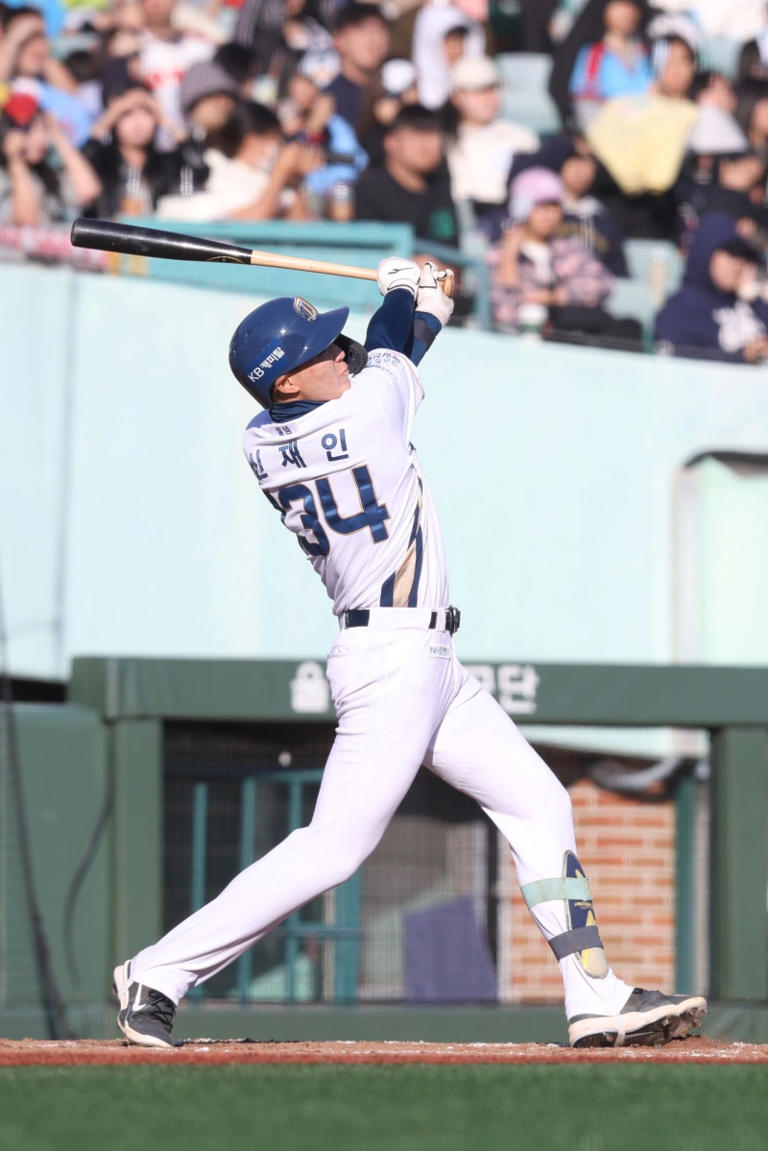 '1R 신인이 롯데 울렸다' NC, 12-1 대승→울산-KBO Fall League 우승…신재인 MVP