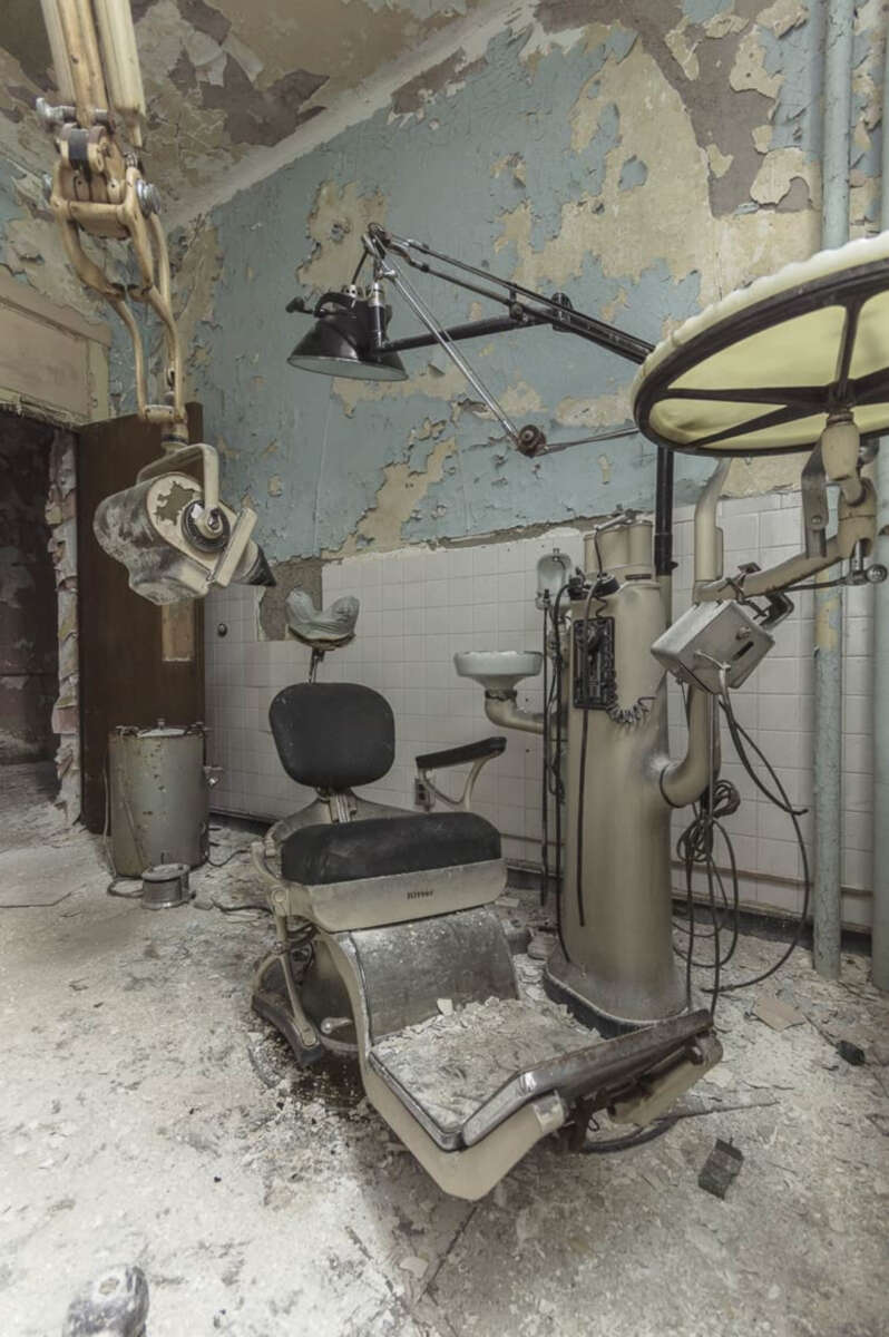 25 Creepy Abandoned Buildings That Need To Be Knocked Down