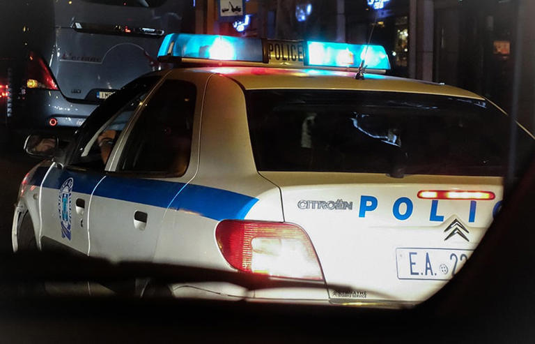Θεσσαλονίκη: Αστυνομικοί εντόπισαν επίδοξο διαρρήκτη σε μπαλκόνι – Τον ...