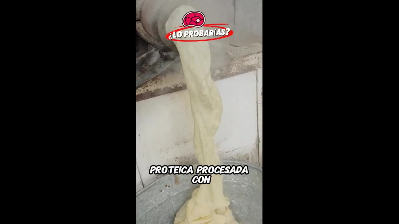 ¿Comerías esta carne proteica procesada hecha en máquina?