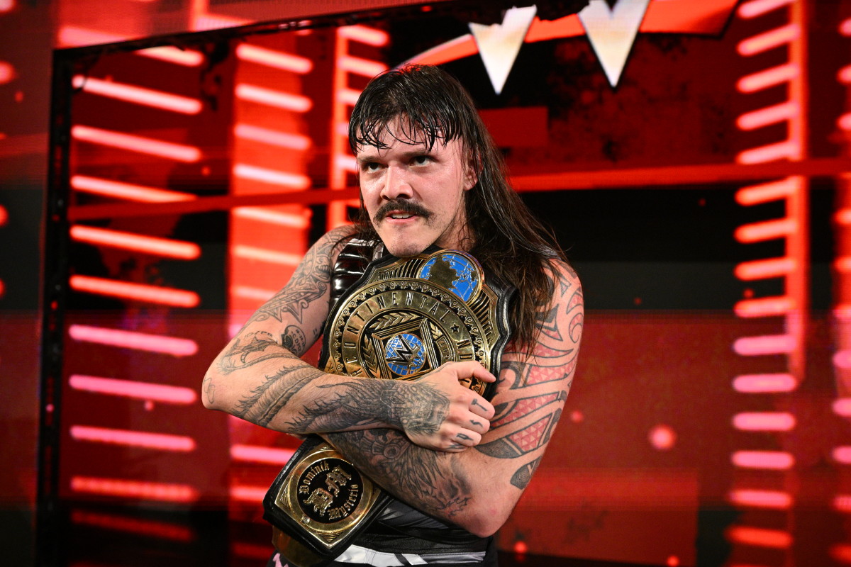 WWE Saturday Night's Main Event Results: Dom Steals Win Like Eddie Guerrero