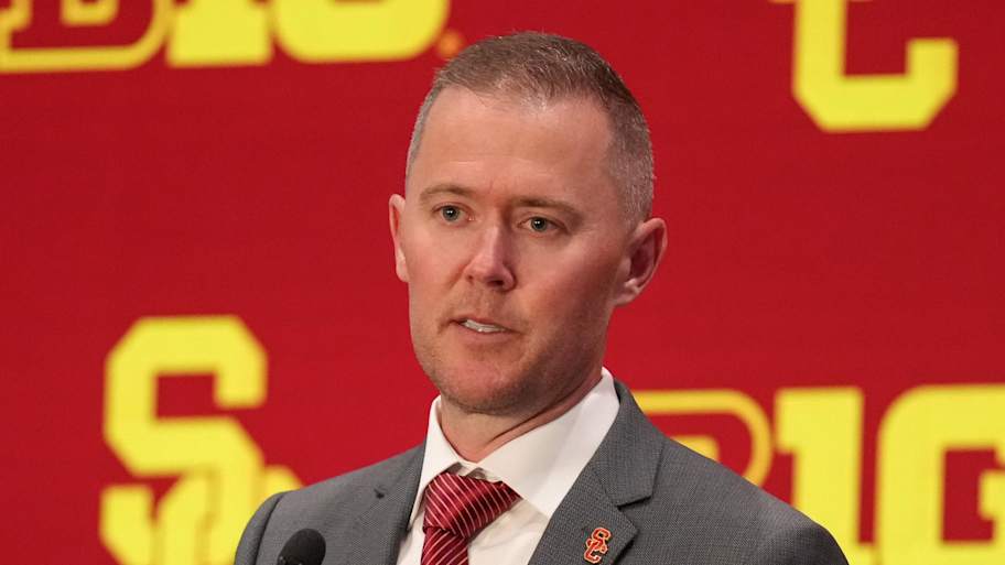 USC Trojans' Lincoln Riley Trending For Poor Play Calling vs. Nebraska
