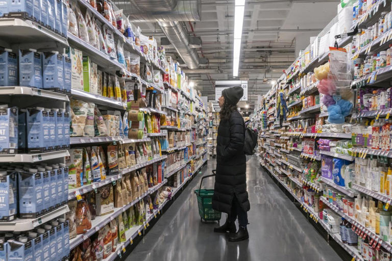 US consumer sentiment worsened in May
