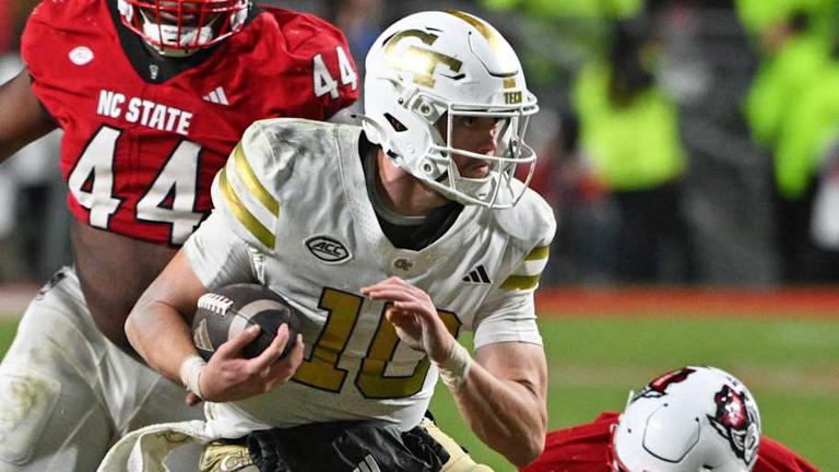 College football rankings: AP top 25 teams moving up, down in Week 11