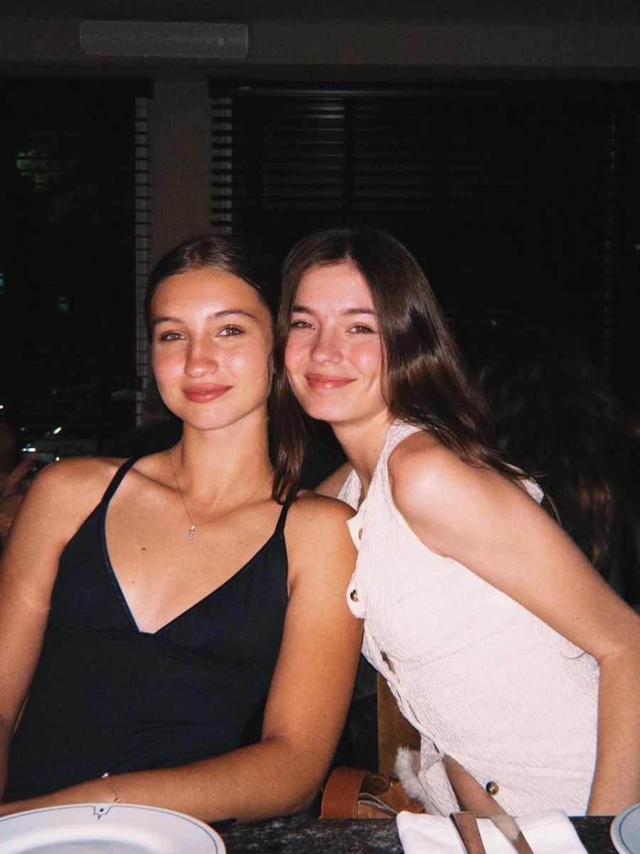 Indiana Cubero y Helena Otamendi, la hija de Gege Neumann, posaron ...