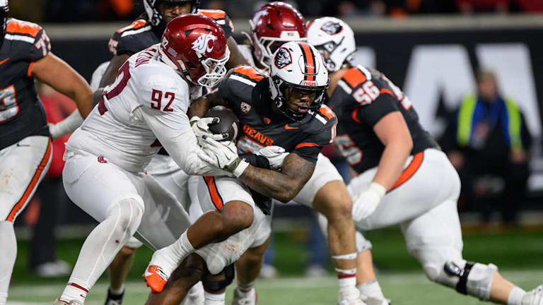 Oregon State Football Rallies to Beat Washington State 10-7 At Home