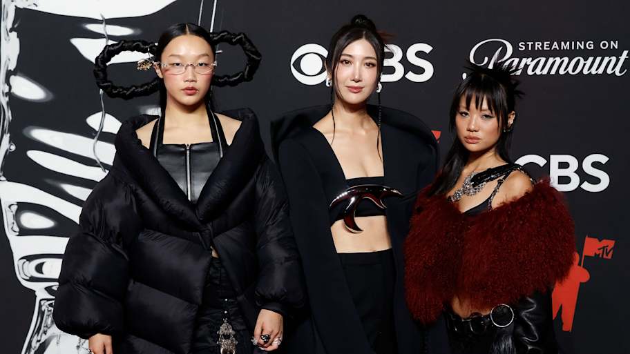 HUNTR/X from KPop Demon Hunters' cameo proves Saturday Night Live ...