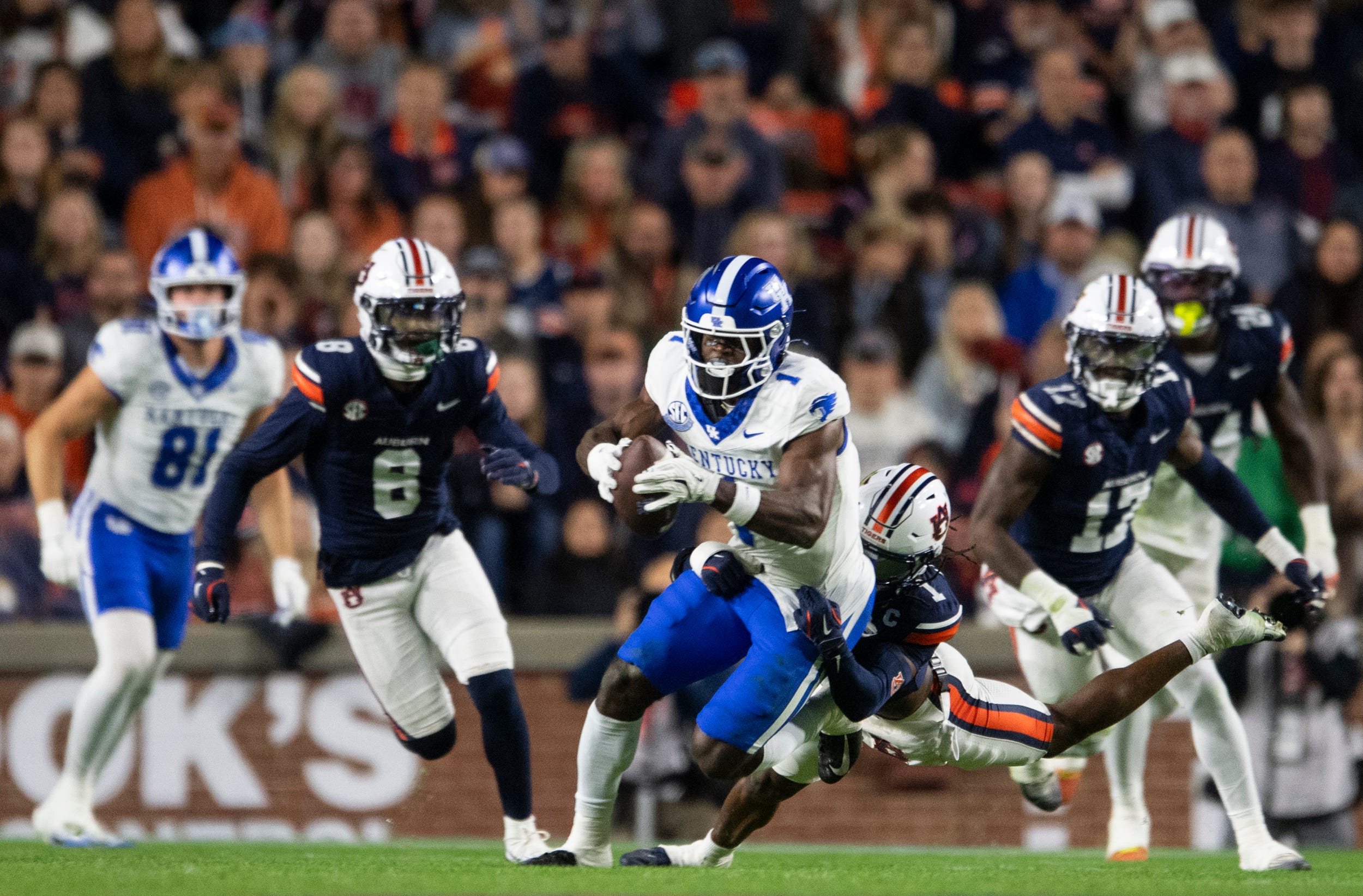 Auburn football can't find any answers in loss to Kentucky: Final score ...