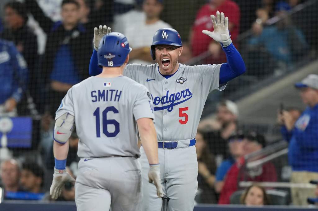 Dodgers beat Blue Jays in Game 7 nail-biter to win World Series