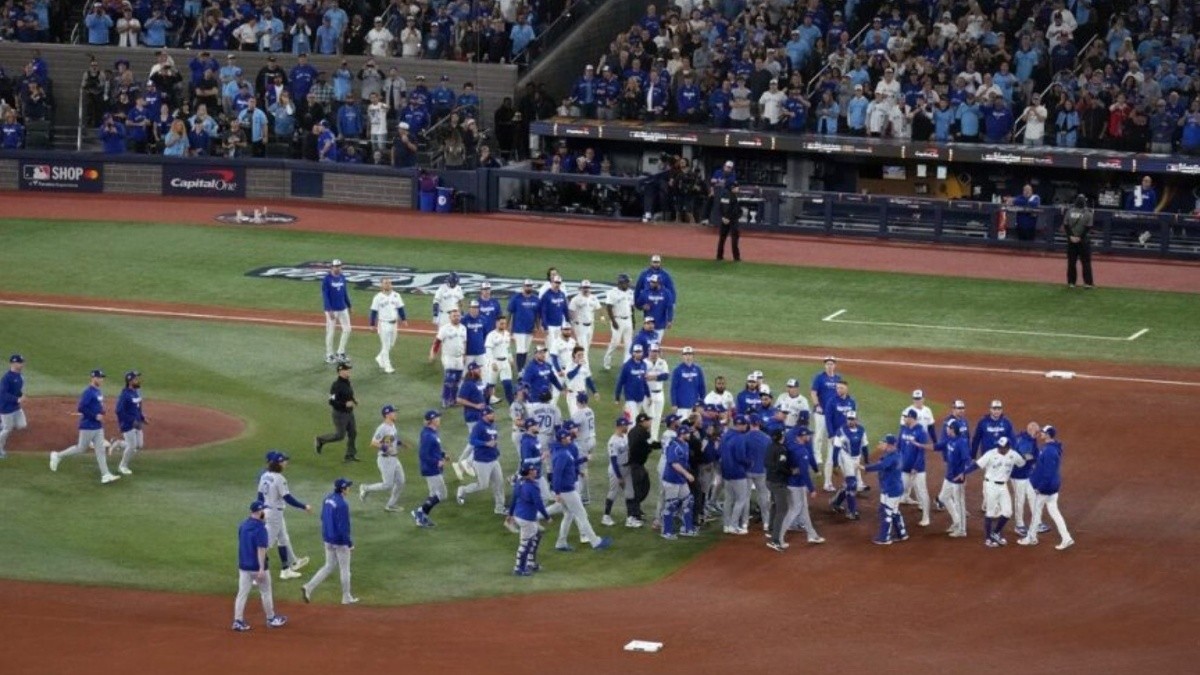 MLB: A Wild Pitch in Game 7 Clears the Benches and Heats Up the World ...