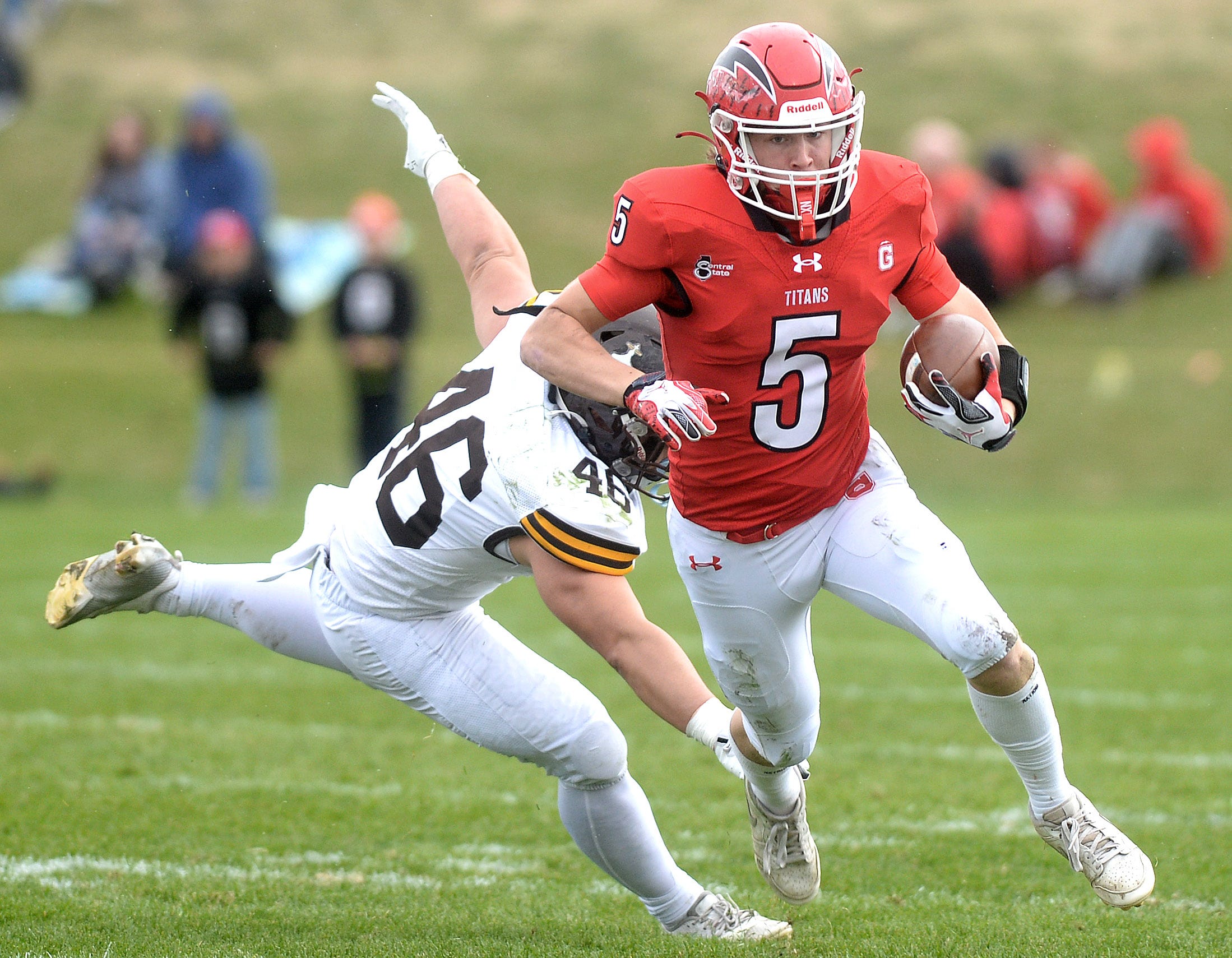 Illinois high school football: 2025 IHSA state football playoffs Round ...