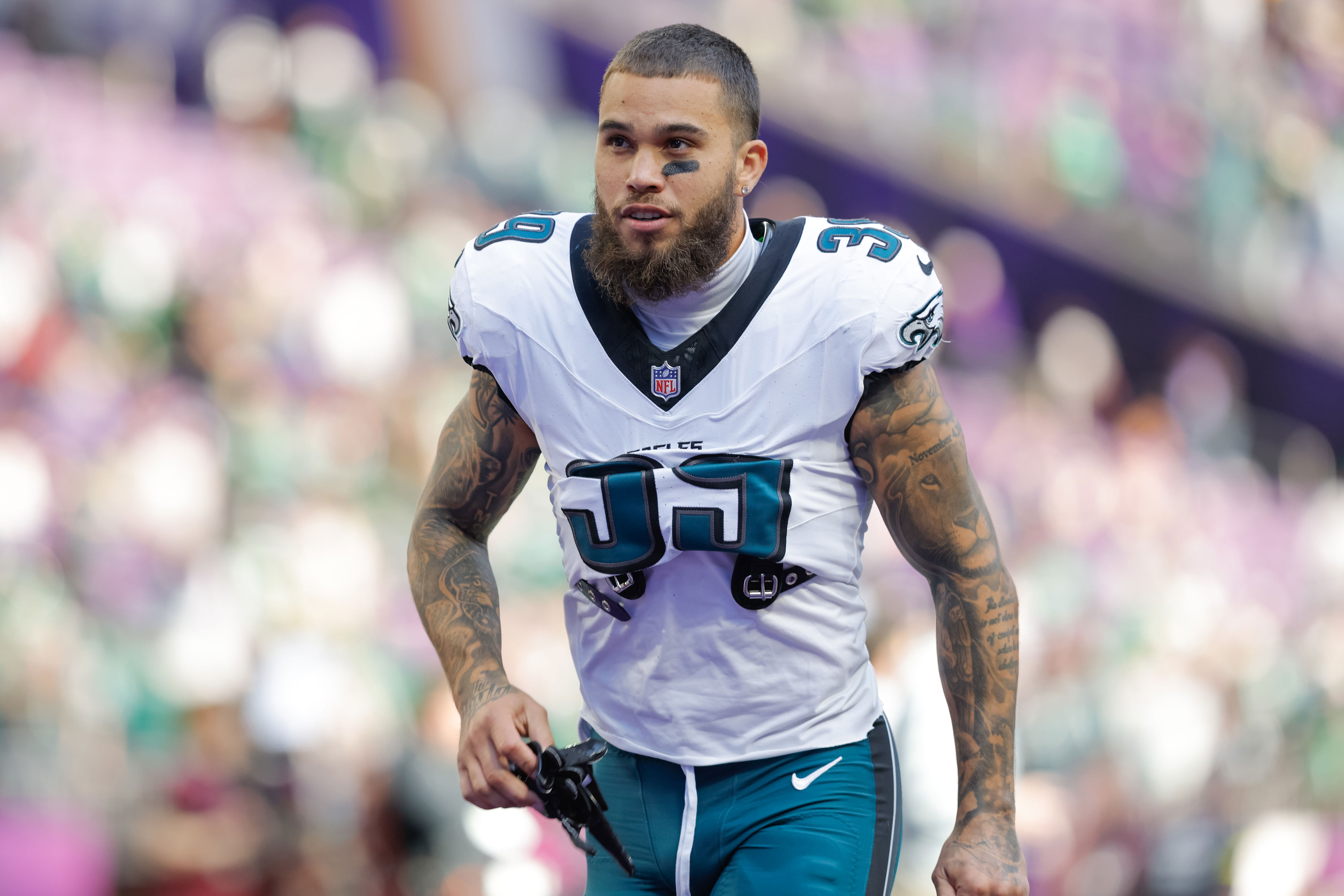 Eagles announce 2 more players are headed to IR