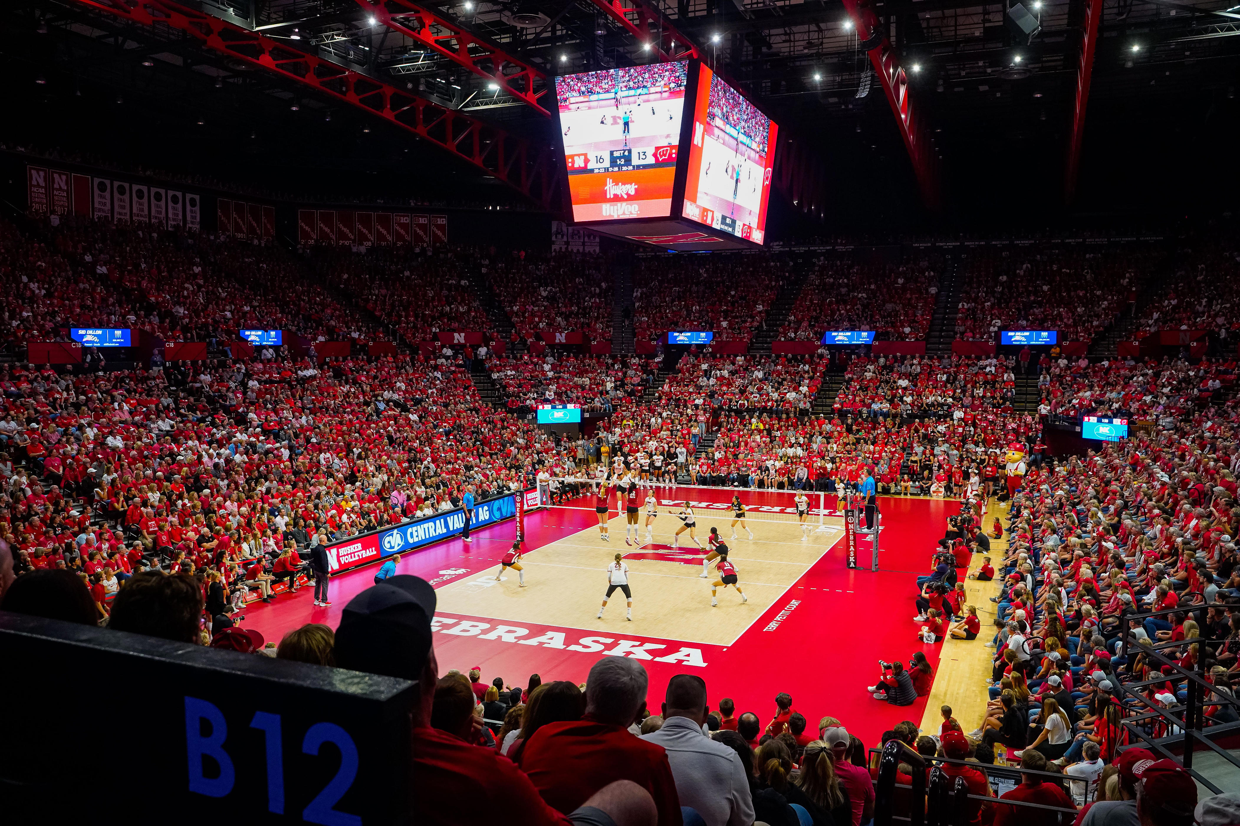 Nebraska volleyball vs. USC recap, stats and highlights