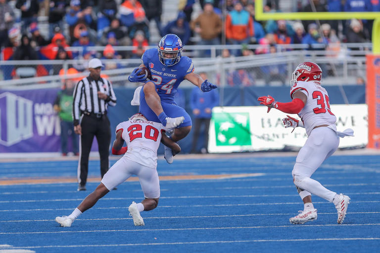 How to Watch Fresno State vs Boise State: Live Stream College Football ...