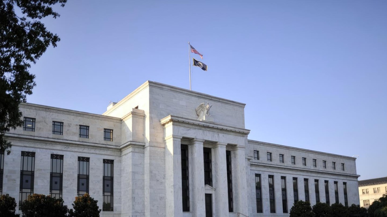 5 big myths about upcoming Fed rate cuts