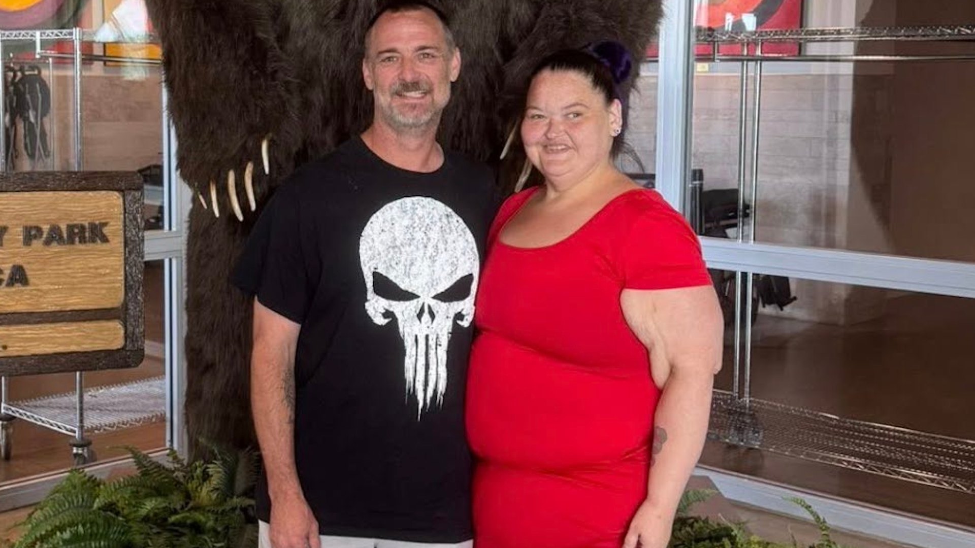 1000-Lb. Sisters' Amy Slaton Marries Boyfriend Brian Lovvorn on Halloween