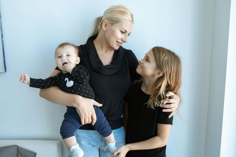 What Are ‘Velcro Kids'? The Parenting Trend Every Millennial Should ...