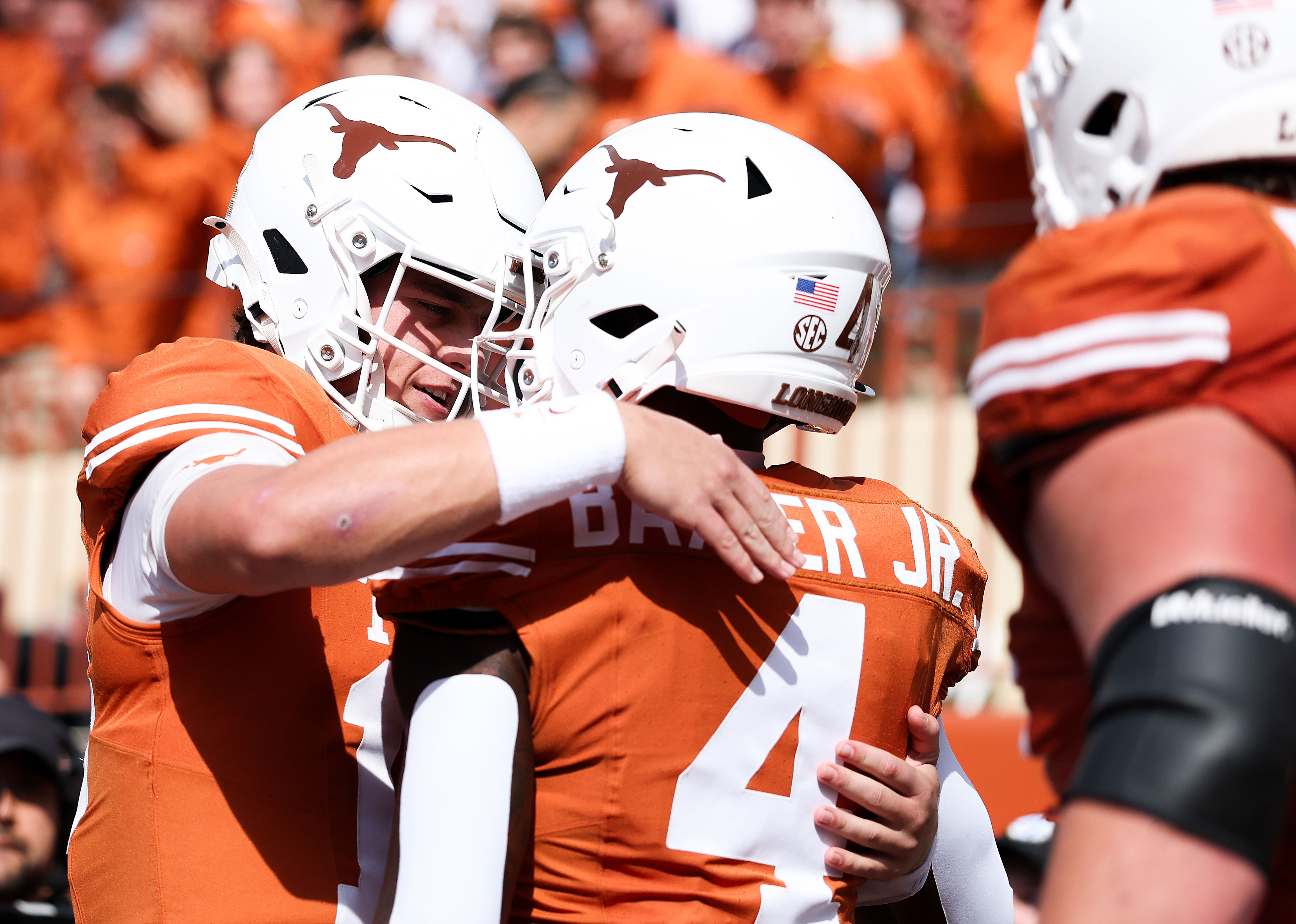 Arch Manning throws 3 TDs as No. 20 Texas takes down No. 9 Vanderbilt ...