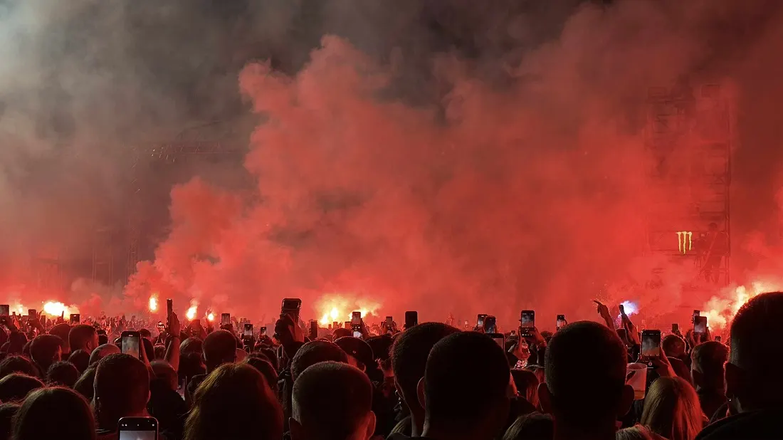 Χαμός με τον ΛΕΞ στη Θεσσαλονίκη! Γέμισε με 45.000 κόσμο το ...