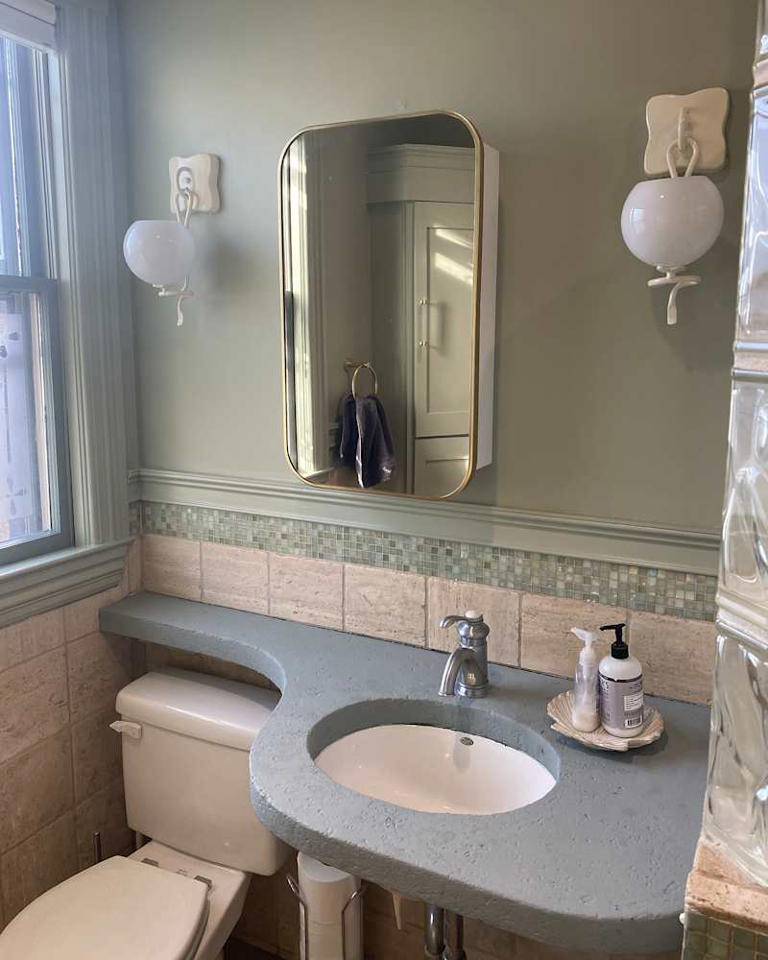 Before & After: This 1900s Bath Lost Its Beige Finishes and Found Its ...