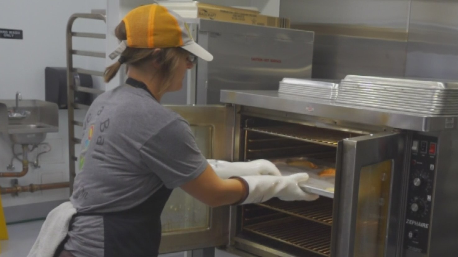 Roseville businesses step up as SNAP benefits run dry