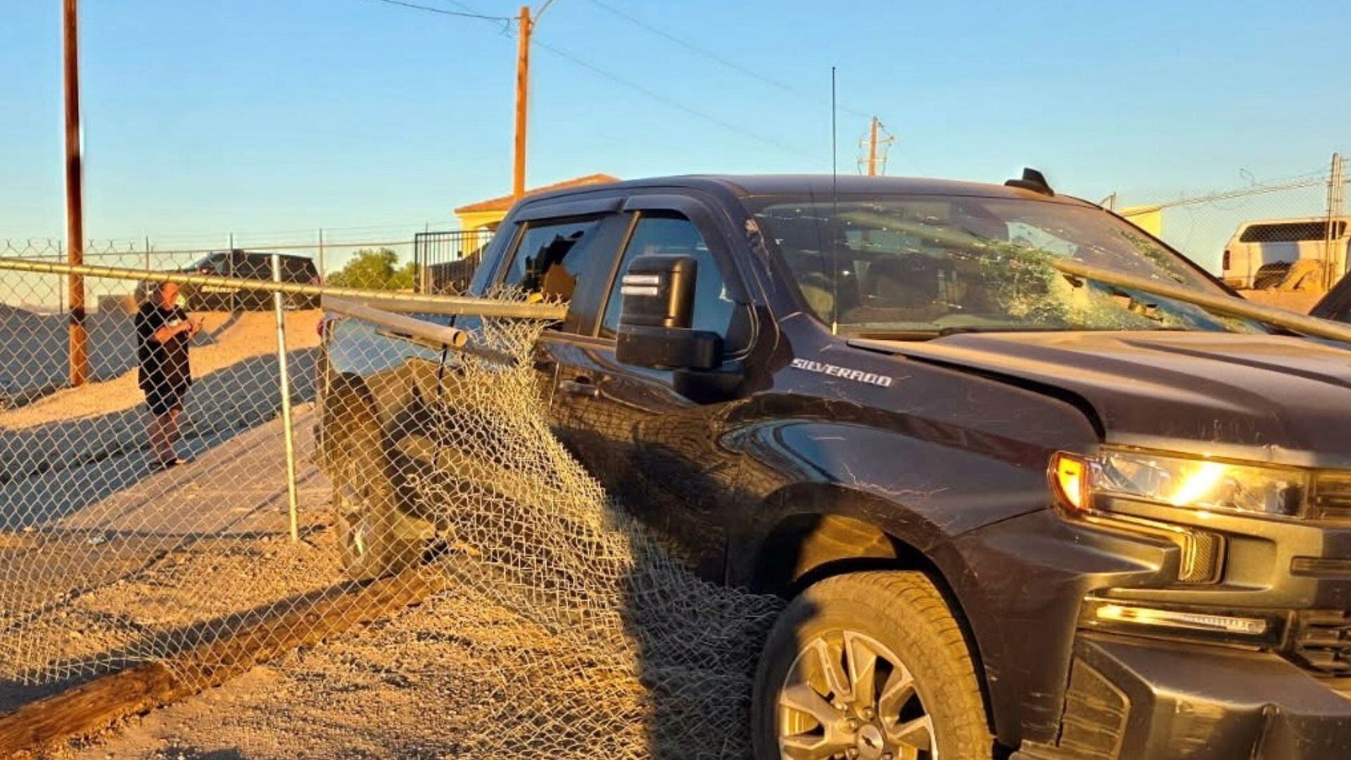 Man dies after crash sends fencepost through car windshield in ...