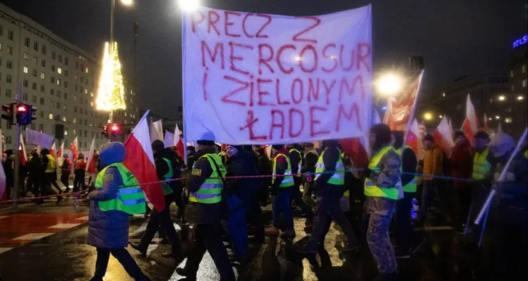 Polski rolnik kułakiem. Tuska pokrętne narracje w sprawie umowy Mercosur