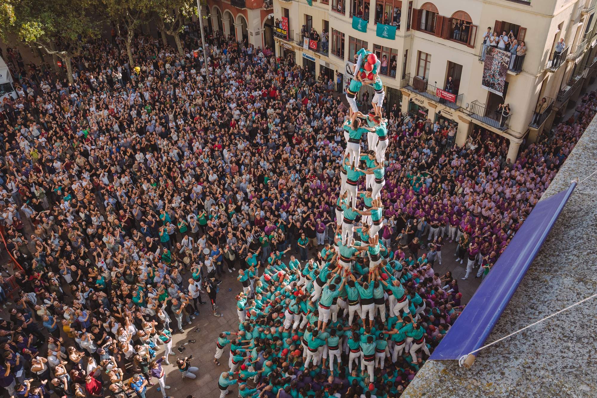 Histórica actuación de los Castellers de Vilafranca con cuatro ...