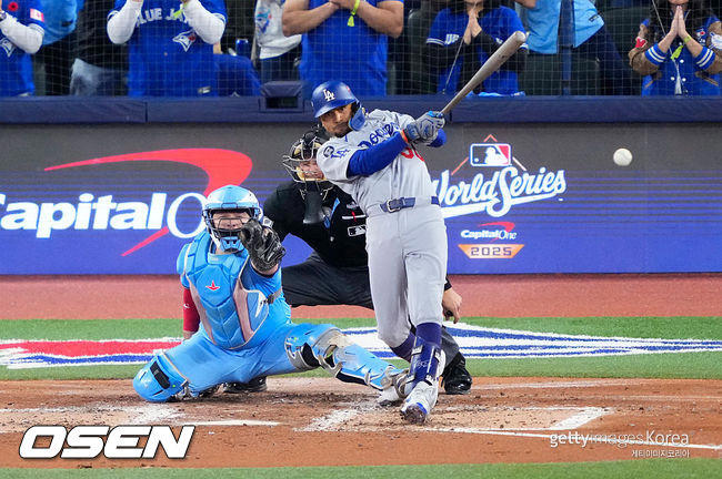 5222억 MVP 타자의 첫 타점…반가운 로버츠 감독, "큰 짐이 있었는데, 정말 중요한 타석이었다" [WS6]