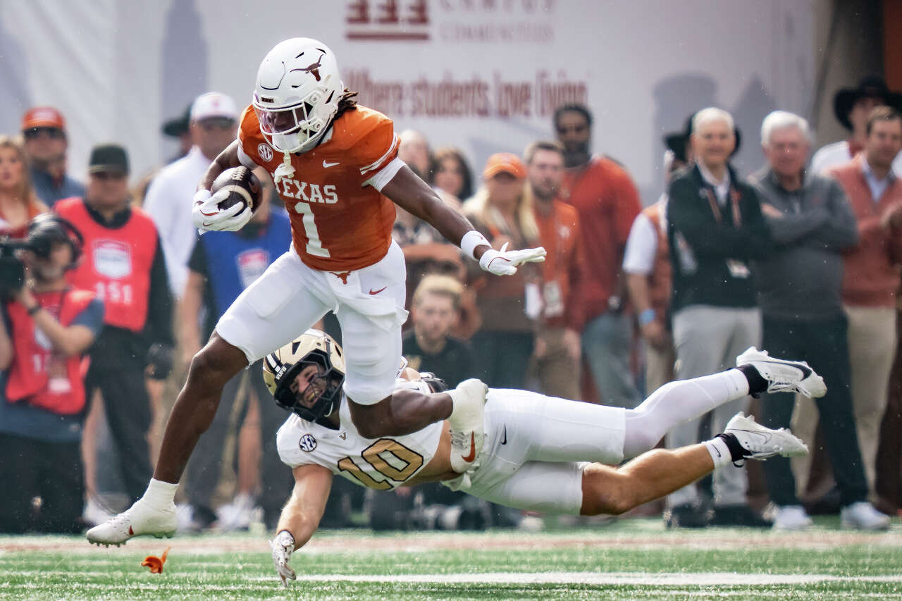 Longhorns expect to have Ryan Wingo, Michael Taaffe back for Georgia game
