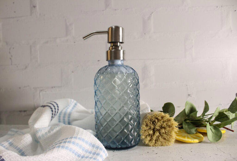 DIY Liquid Dish Soap (No Castile Soap)